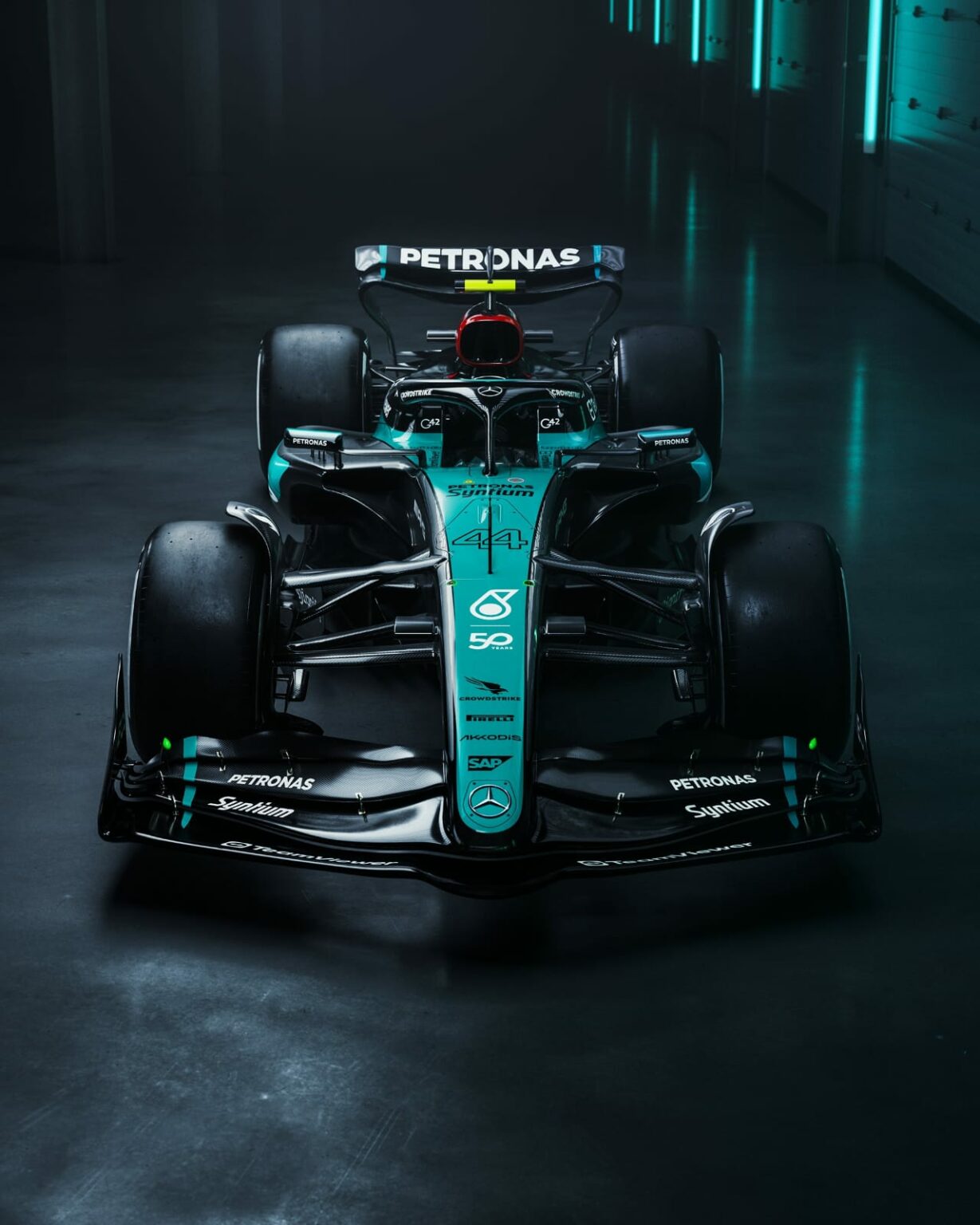 Mercedes AMG Petronas Formula One Team muestra su livery-homenaje a ...